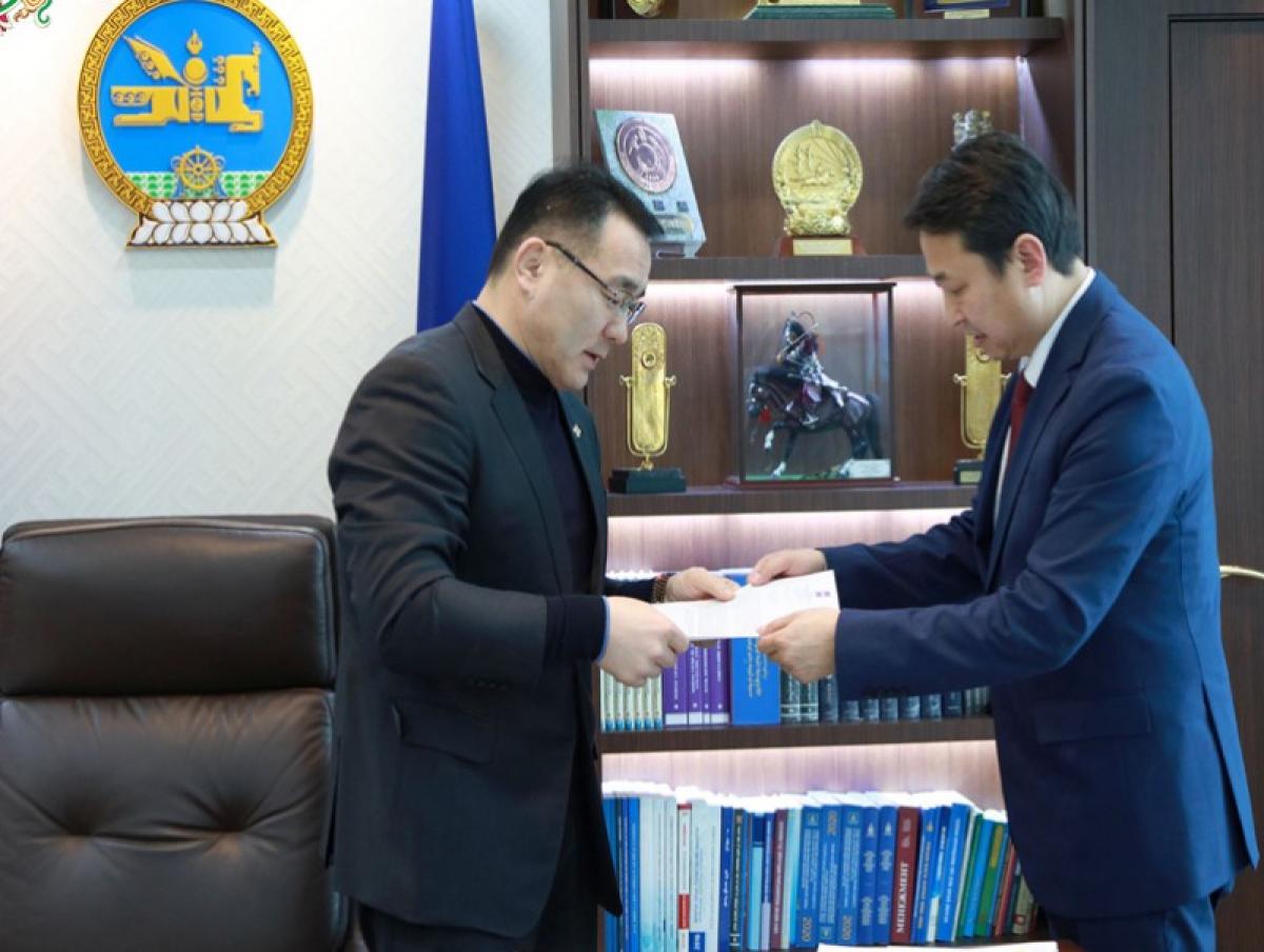 Нүүрснээс татгалзаж байгалийн хийн хэрэглээг нэвтрүүлэх албан ёсны хүсэлт гаргажээ