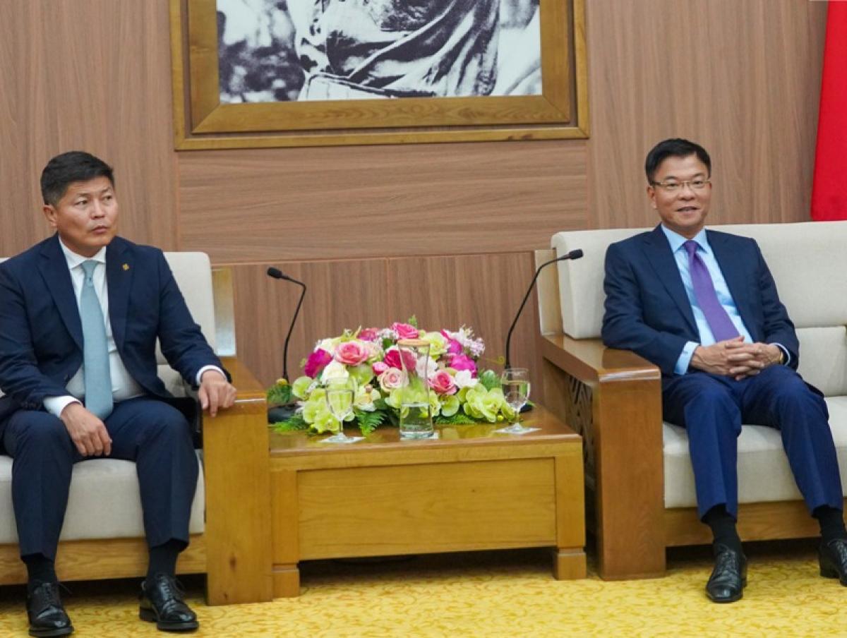 ХЗДХ ийн сайд Х Нямбаатар БНСВУ ын Хууль зүйн сайдтай уулзлаа