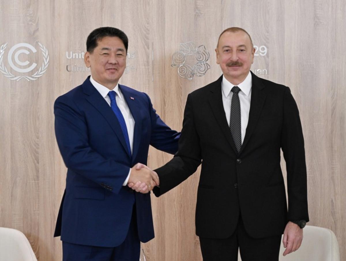 Монгол Улсын Ерөнхийлөгч У Хүрэлсүх Бүгд Найрамдах Азербайжан Улсын Ерөнхийлөгч Илхам Алиевтэй